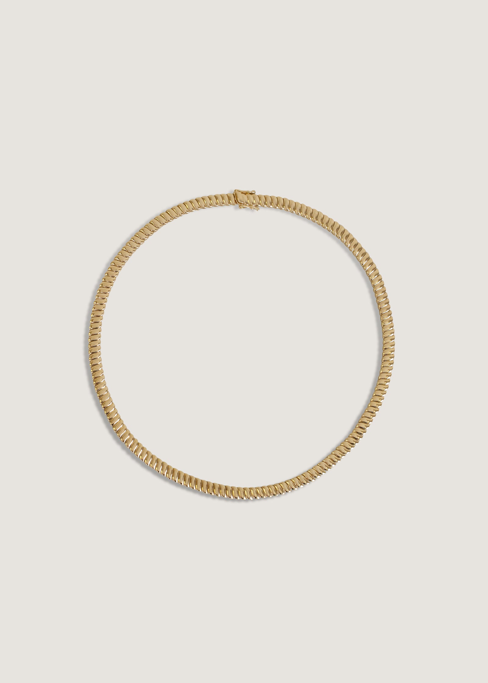 Taylor Twist Hoop Earrings - Kinn