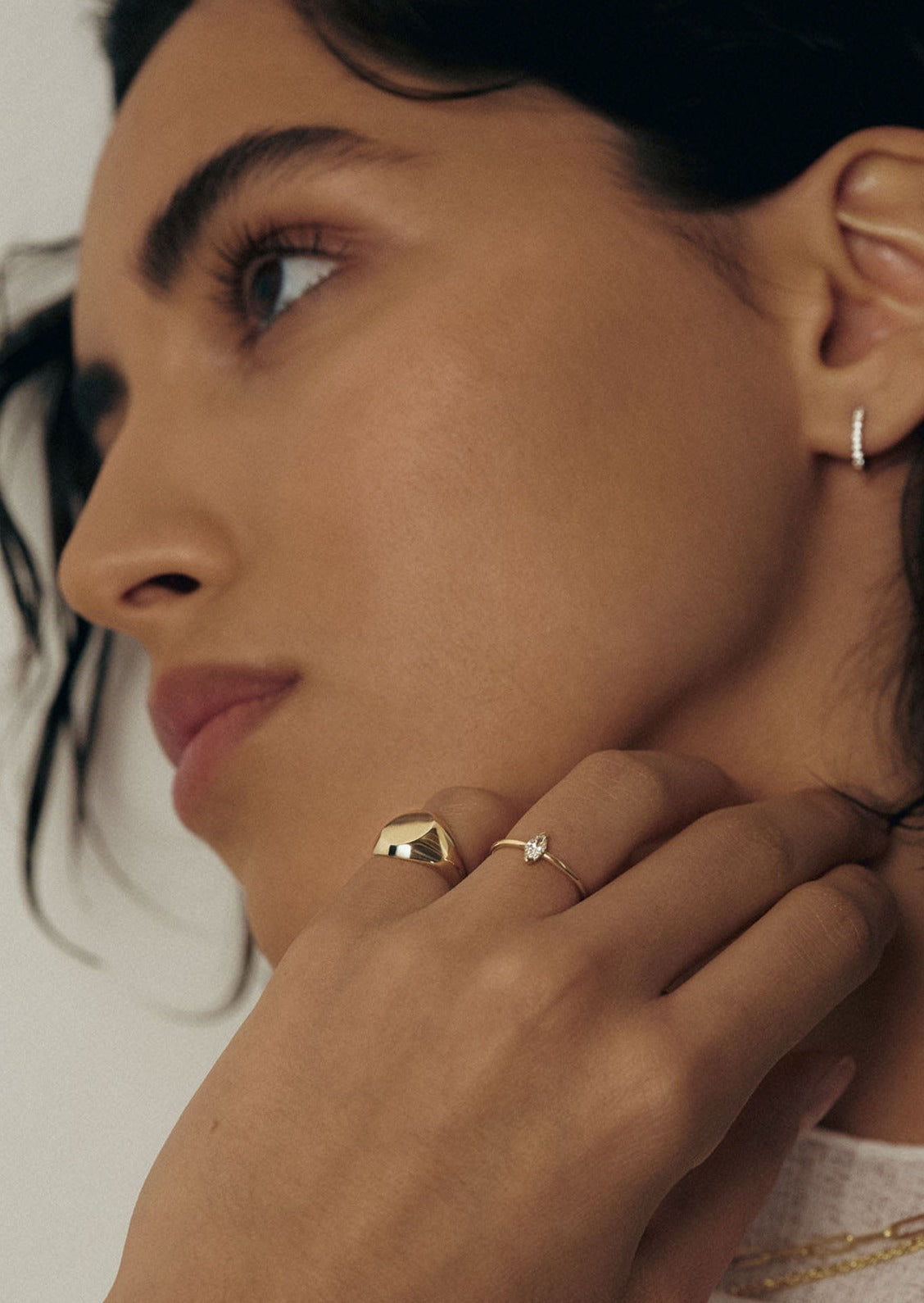 Classic Signet Ring Engraved 14k Gold - Kinn